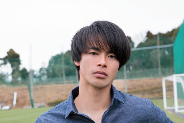 サッカーU-24日本代表・三笘薫(川崎)「普段の僕は悪い男です」秘密のプライベート（ananweb）