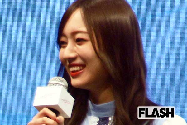 乃木坂46 梅澤美波、「違和感あると思ったら下着のまま入浴してた」（SmartFLASH）