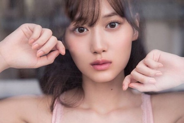 乃木坂46 山下美月、人生初ランジェリーショットに反響「色っぽい」「大胆！」（girlswalker）