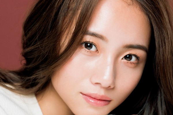 伊原 葵さんの令和ベストコスメはこれ！ スキンケア&メイクアップのお気に入り8品（MAQUIAメイク）