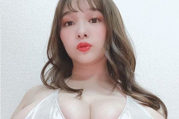 「信じがたい大きさ」工藤唯のjカップ乳は台風クラス！？（tablo）