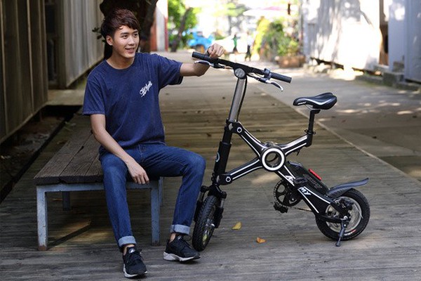 坂道もラクに駆け上がる！通勤に使いたい折りたたみ型電動アシスト自転車「EV-BIKE X3」（＠DIME）