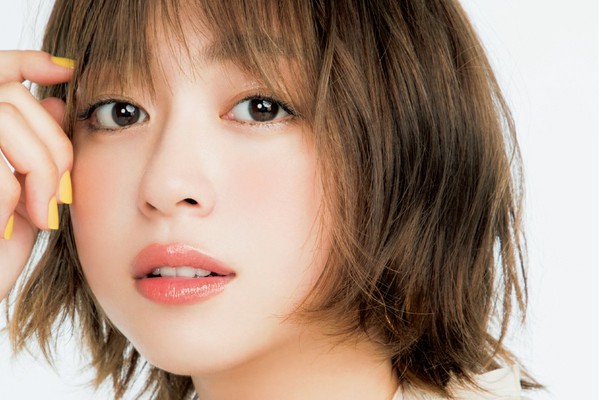 イエベ肌のハマり色！ ジューシーオレンジリップで可愛げUP（MAQUIAメイク）