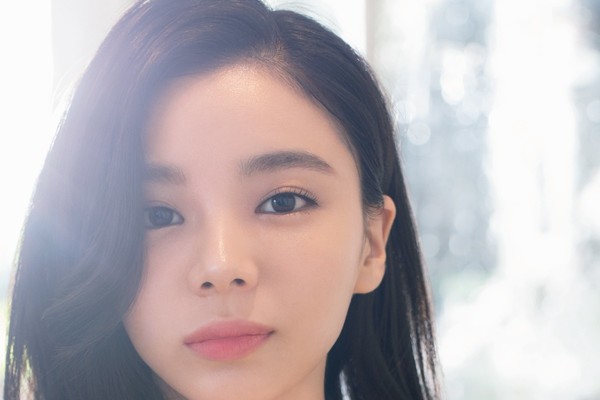 「愛の不時着」ヒロインメイクを完コピ！ 幸せ感いっぱいのユン・セリメイクを解説（MAQUIAメイク）