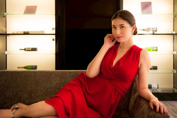 橋本マナミ「瑛太さんとの濡れ場はキスから全部フリーで挑んだ」（ananweb）