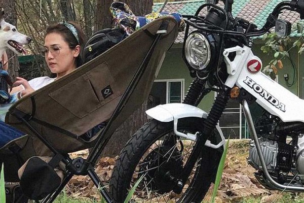 白いハンターカブ登場!! ホンダがタイのSNSでCT125ハンターカブの新色をひっそりと公開?!（WEBヤングマシン）