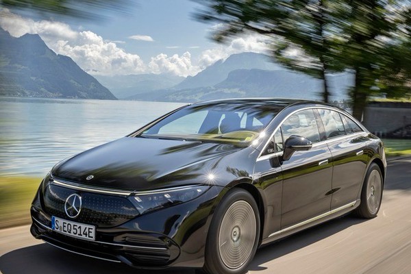 メルセデスベンツ EQS、航続は780km 年内欧州発売へ（レスポンス）