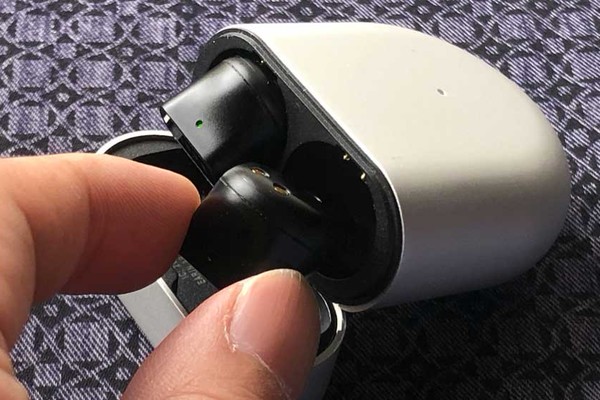「EARIN A3」の実機をレビュー、完全ワイヤレスの世界を作ったブランドが改めて世に問う製品（アスキー）
