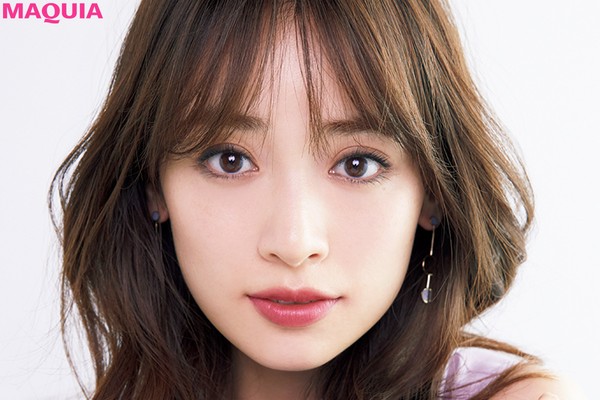 透明感のあるブルベ肌だから秋顔に転ばない！ディーププラムLip（MAQUIAメイク）