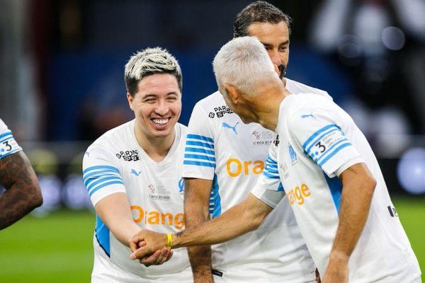 34歳ナスリ、豪快に太る（Qoly）